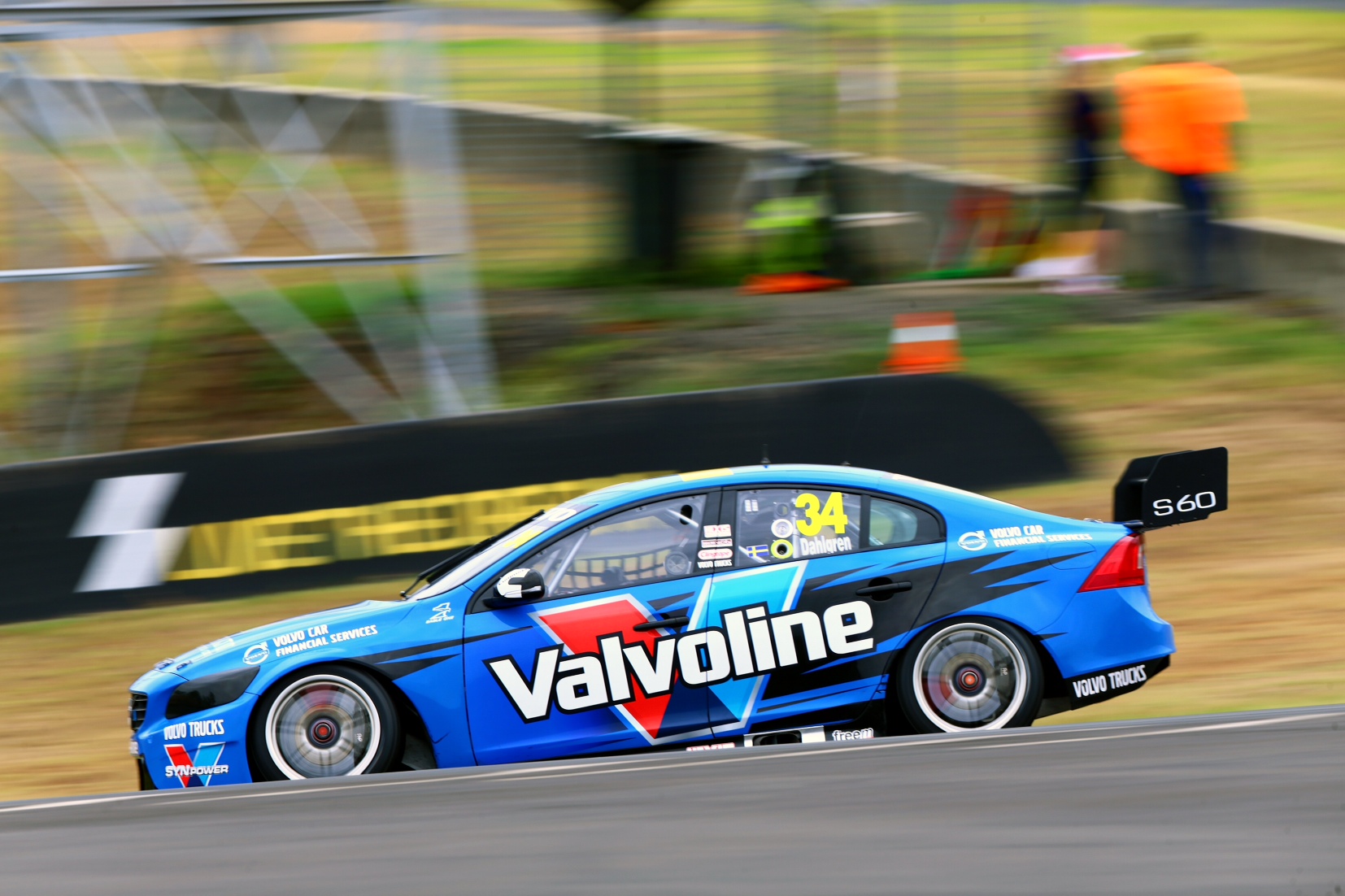Clipsal 500 In Adelaide Kicks Off 2014 V8 Supercars Season