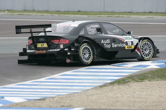 Timo Scheider leads Audi train – TouringCarTimes