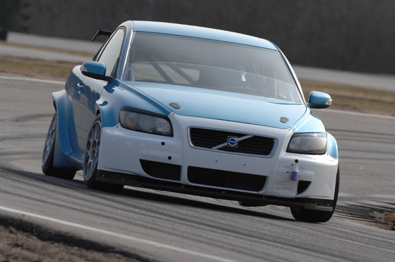 Video of the new S2000 Volvo C30 – TouringCarTimes