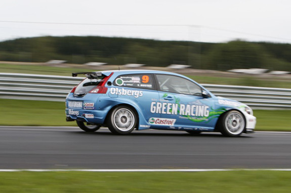 Volvo continues to dominate tests – TouringCarTimes