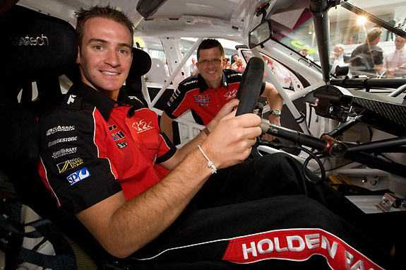 Will Davidson joins HRT for 2009 – TouringCarTimes