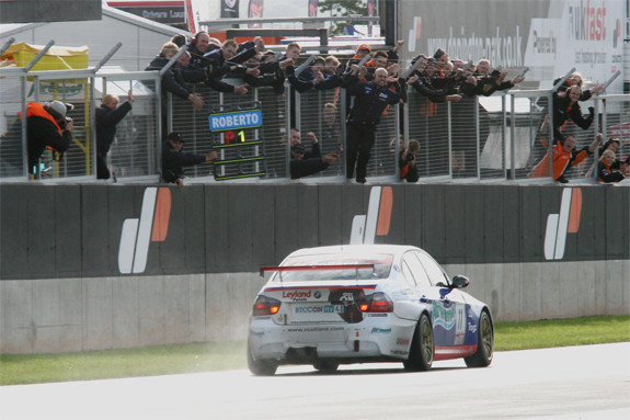 Collard takes race three at Donington – TouringCarTimes