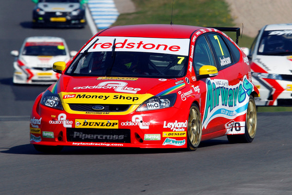 Jackson recovers the day with race three win – TouringCarTimes