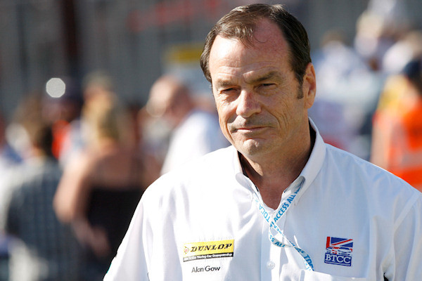 Alan Gow projects 50% NGTC car field for 2012 – TouringCarTimes