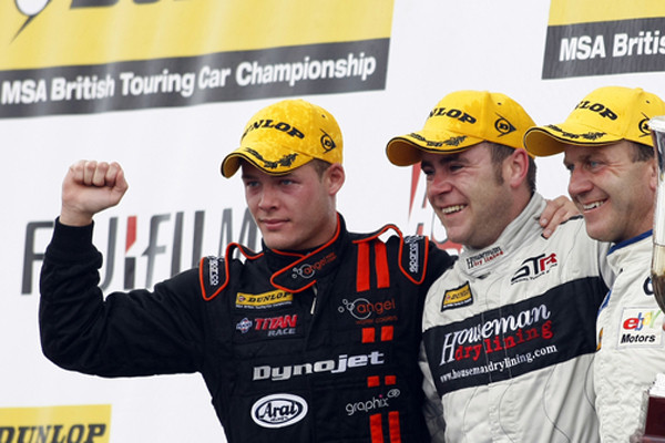 Frank Wrathall awarded the best BTCC rookie of 2011 – TouringCarTimes