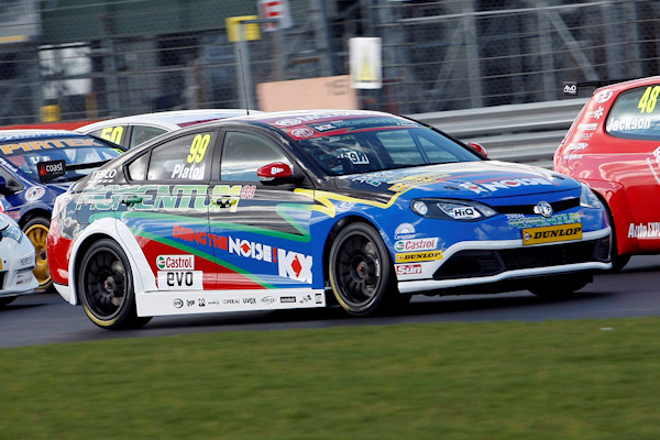 Triple Eight's new MG6 takes to the track - TouringCarTimes