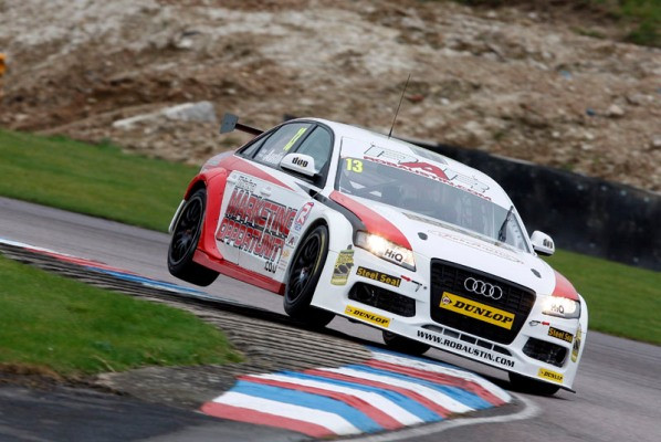 Disastrous day for Rob Austin Racing at Thruxton – TouringCarTimes