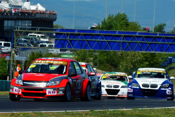 Positive weekend for Lada on 2012 debut – TouringCarTimes