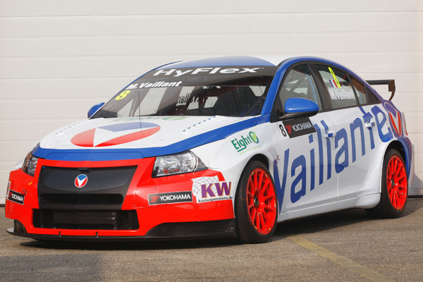 New livery for Alain Menu at Portimao – TouringCarTimes