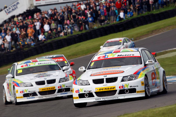 Rob Collard closes up with double victory – TouringCarTimes