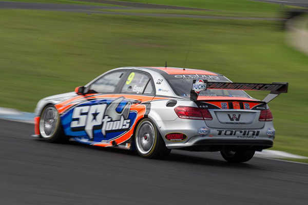 Video and picture special from V8 Supercars test premiere – TouringCarTimes