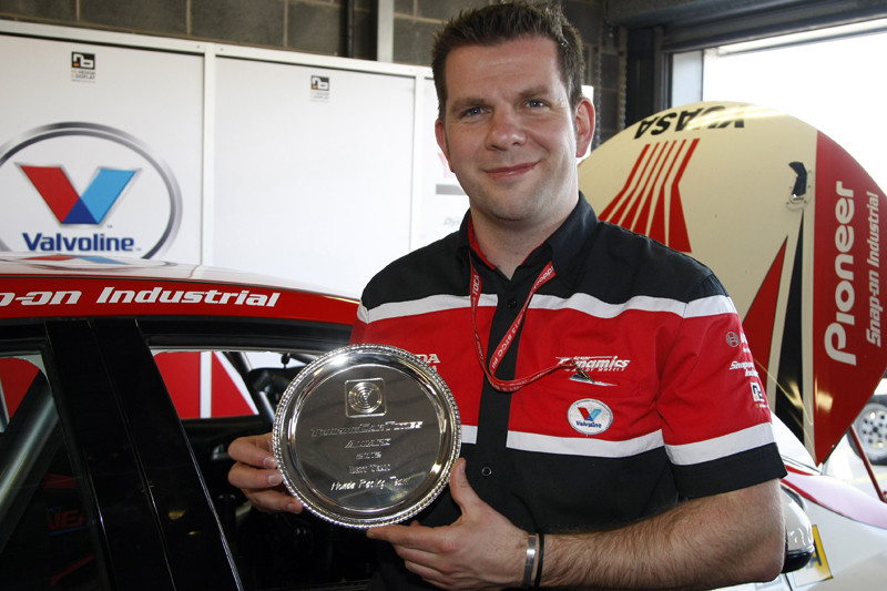 Honda Racing Team collect Team of the Year award – TouringCarTimes