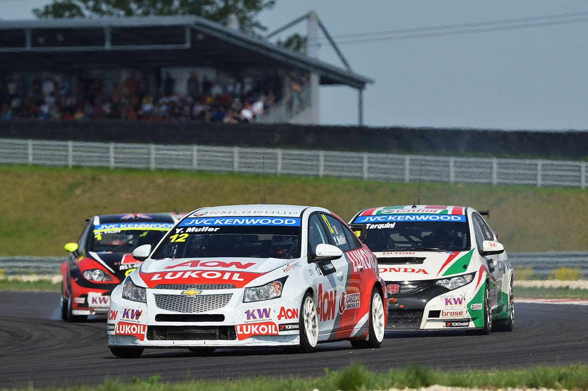 One third in, no surprises that it’s Muller vs. Tarquini – TouringCarTimes