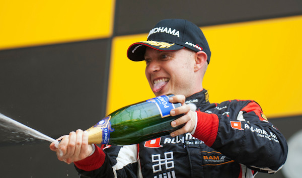 Rob Huff finishes the year on a high with win #25 – TouringCarTimes