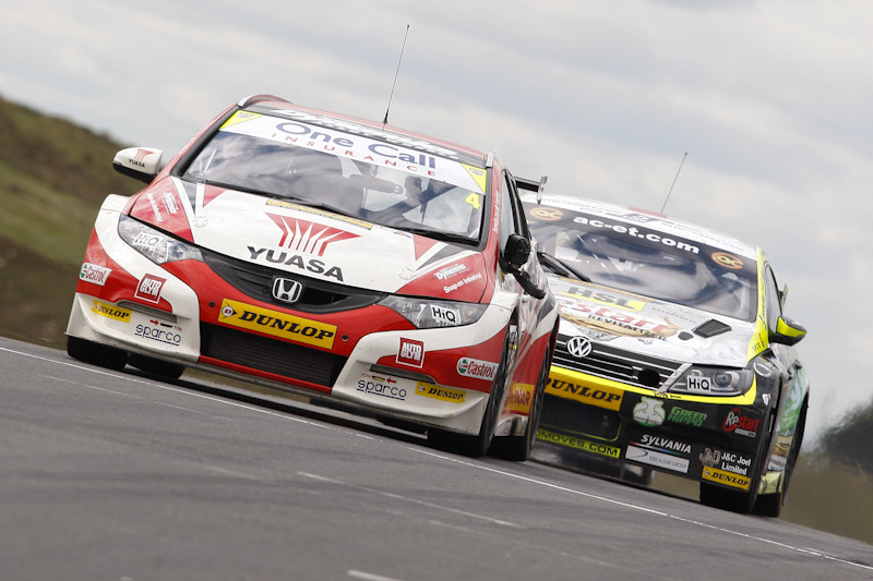 Wins and spins for Honda Racing Team duo – TouringCarTimes