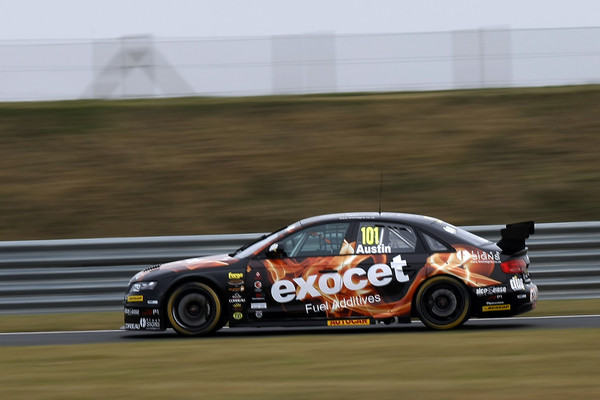 Rob Austin marks century with double points haul at Snetterton ...