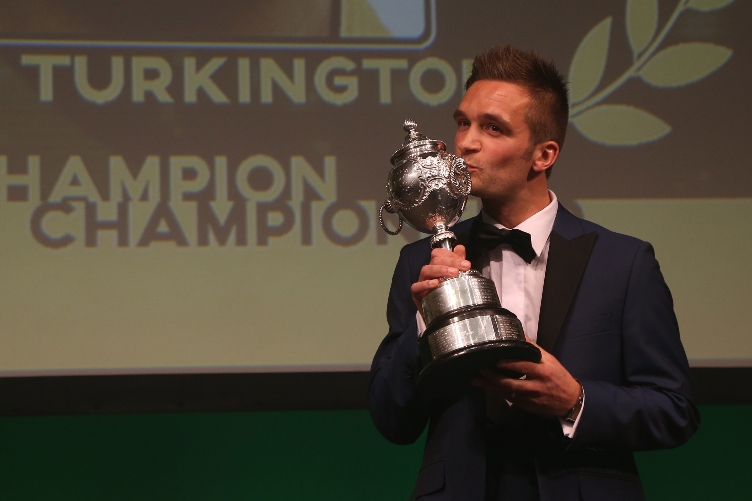 Colin Turkington crowned at Night of Champions – TouringCarTimes