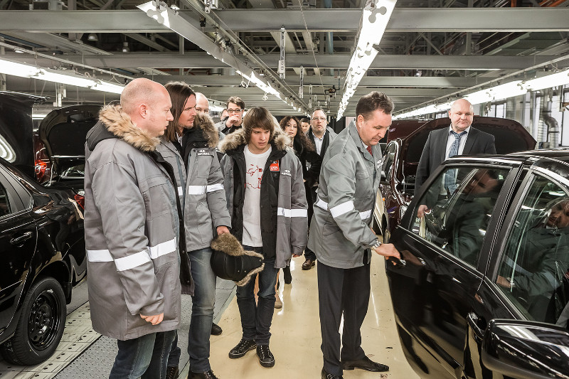 Lada drivers tour the manufacturer’s factory in Togliatti – TouringCarTimes