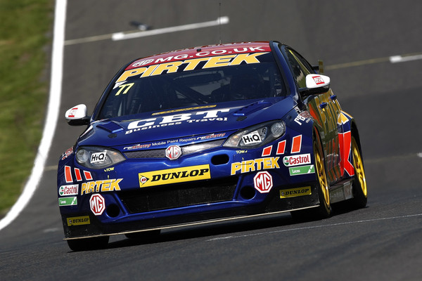 Triple Eight Racing eye podium results at Croft – TouringCarTimes