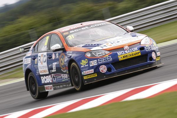 Triple Eight Racing looking to turn Knockhill fortunes around ...
