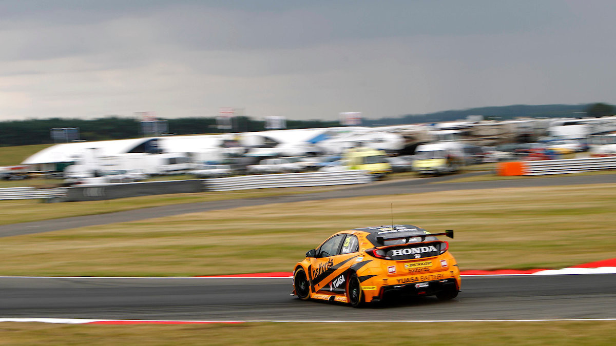 Sam Tordoff and Matt Neal’s title battle heats up at Silverstone ...