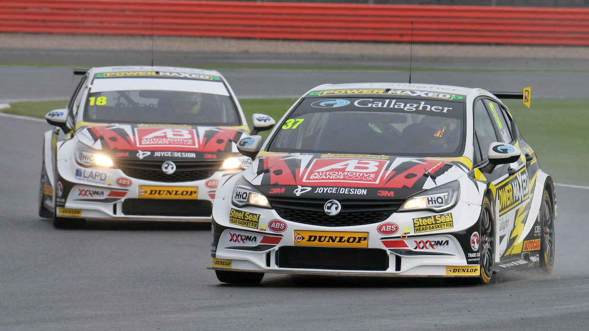 Rob Huff happy with the day’s progress in the Power Maxed Vauxhall ...