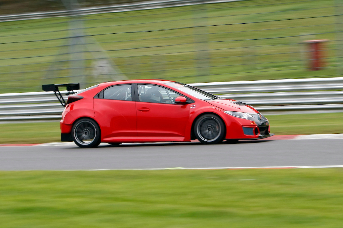 TCR UK kicks-off with Brands Hatch taster day – TouringCarTimes