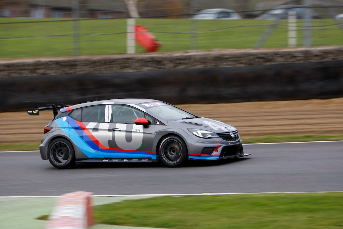 TCR UK kicks-off with Brands Hatch taster day – TouringCarTimes