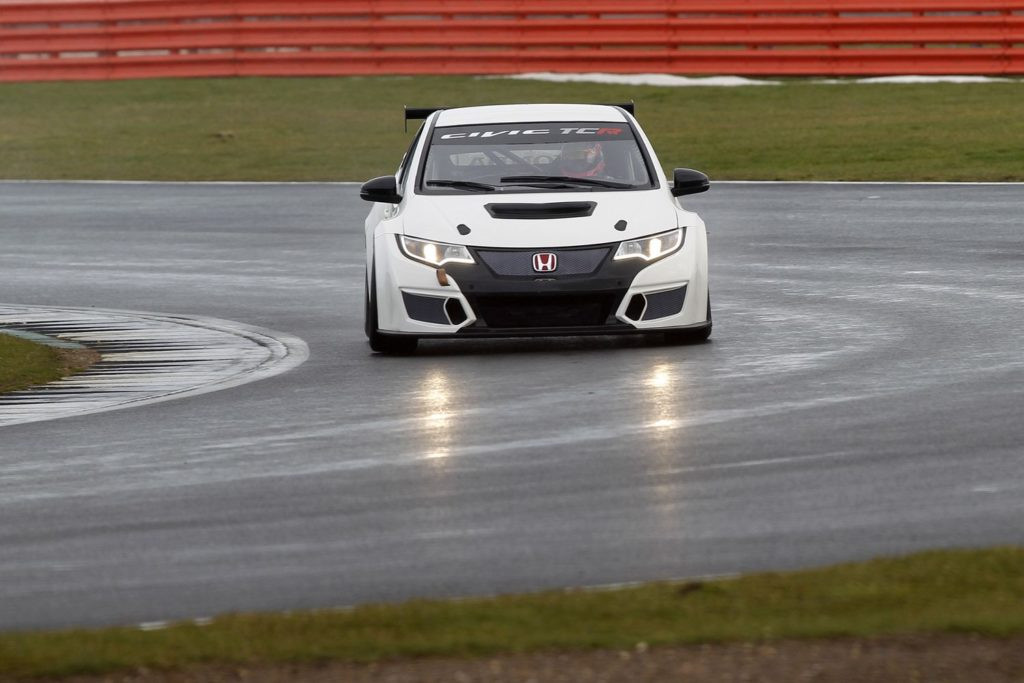 TCR UK racers hit the track for Silverstone test – TouringCarTimes