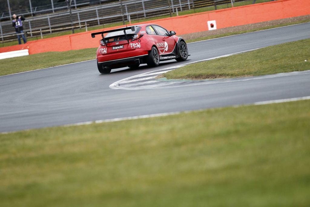 TCR UK racers hit the track for Silverstone test – TouringCarTimes