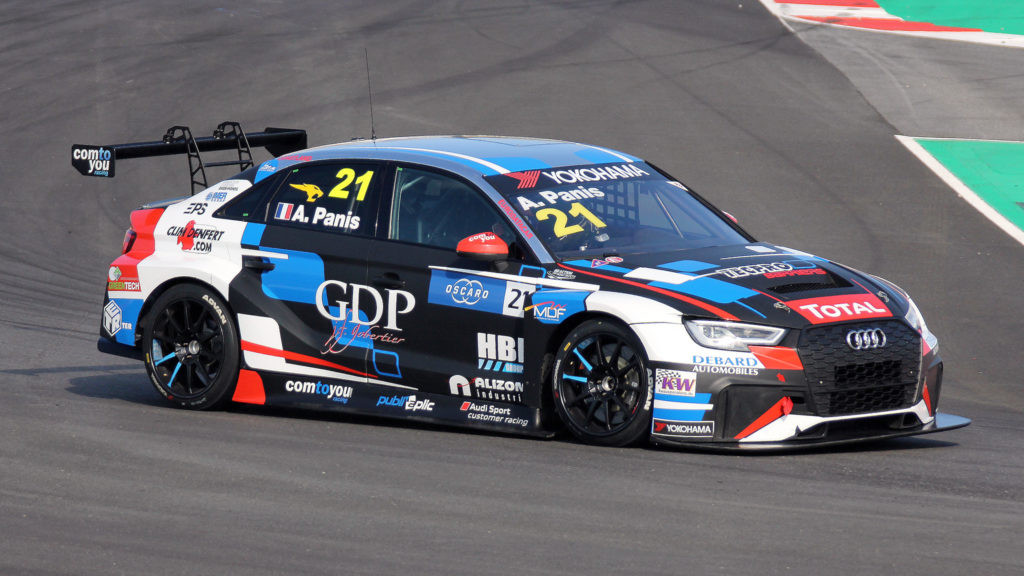 WTCR cars on track for first official joint-test at Barcelona ...