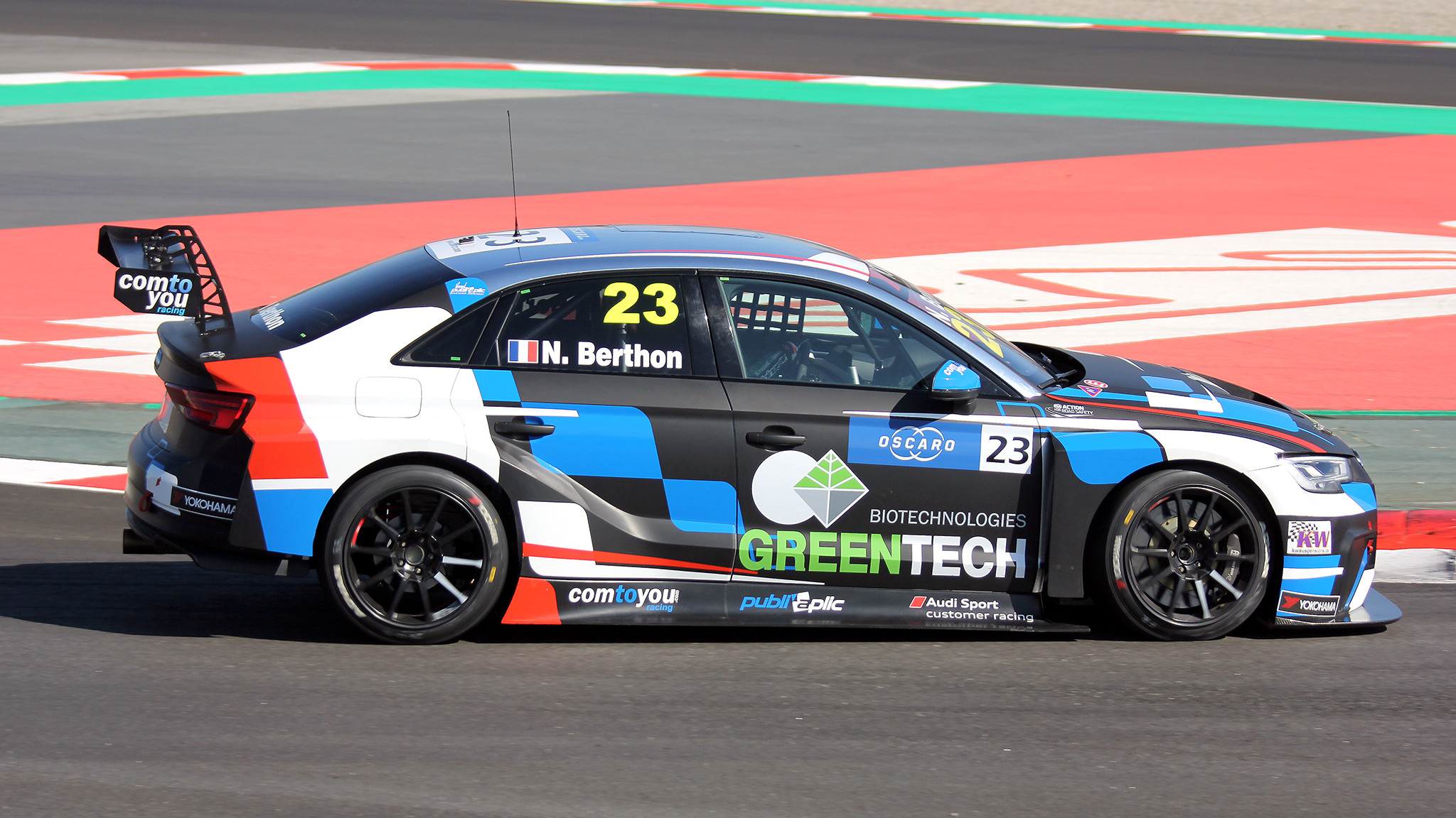 WTCR cars on track for first official joint-test at Barcelona ...