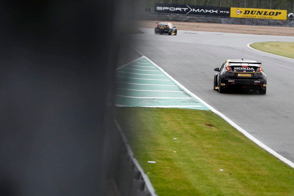 Jack Goff rues race three contact and lost points – TouringCarTimes