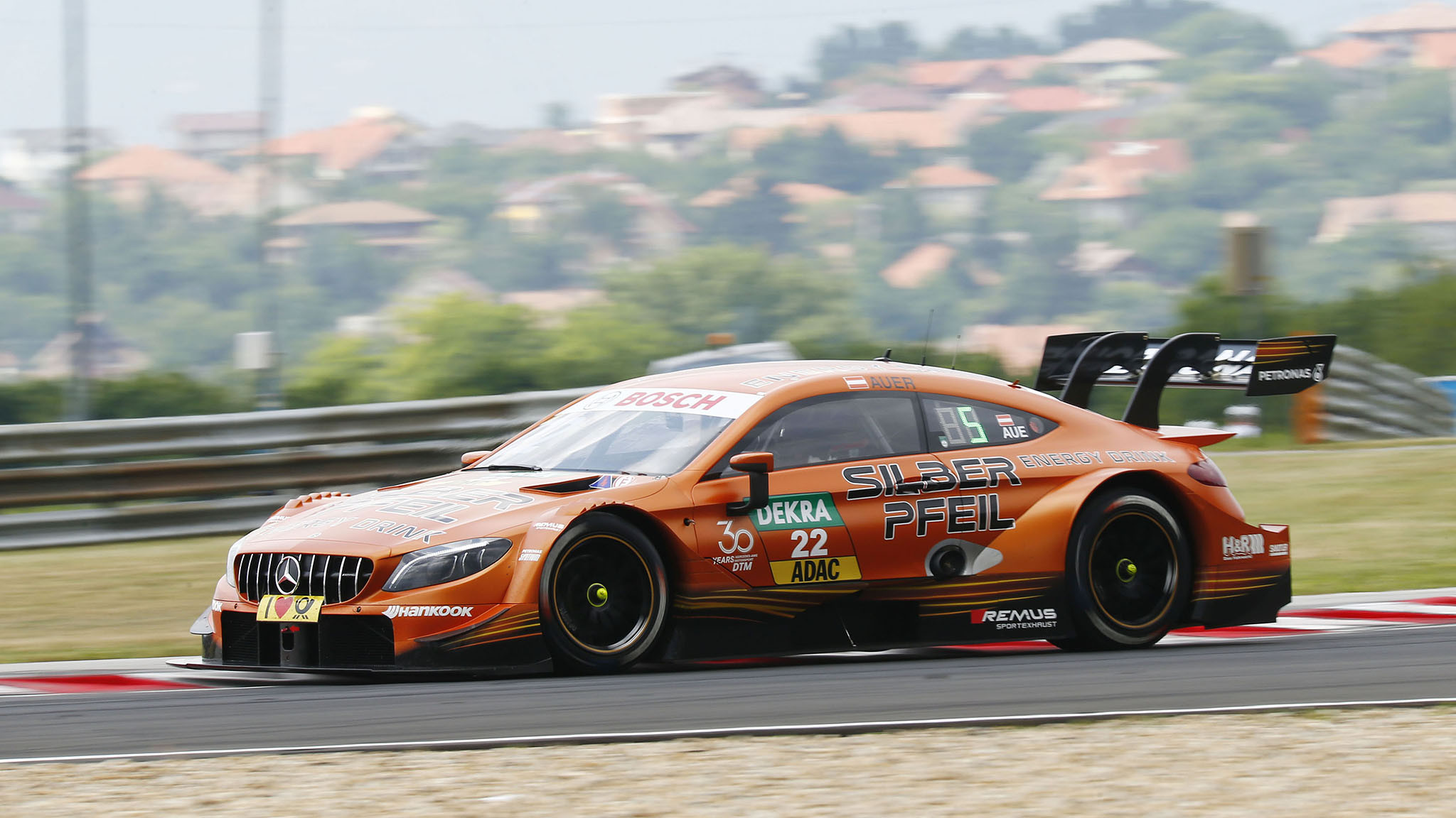 Lucas Auer leads a Mercedes 1-2-3-4-5 in Hungaroring qualifying – TouringCarTimes