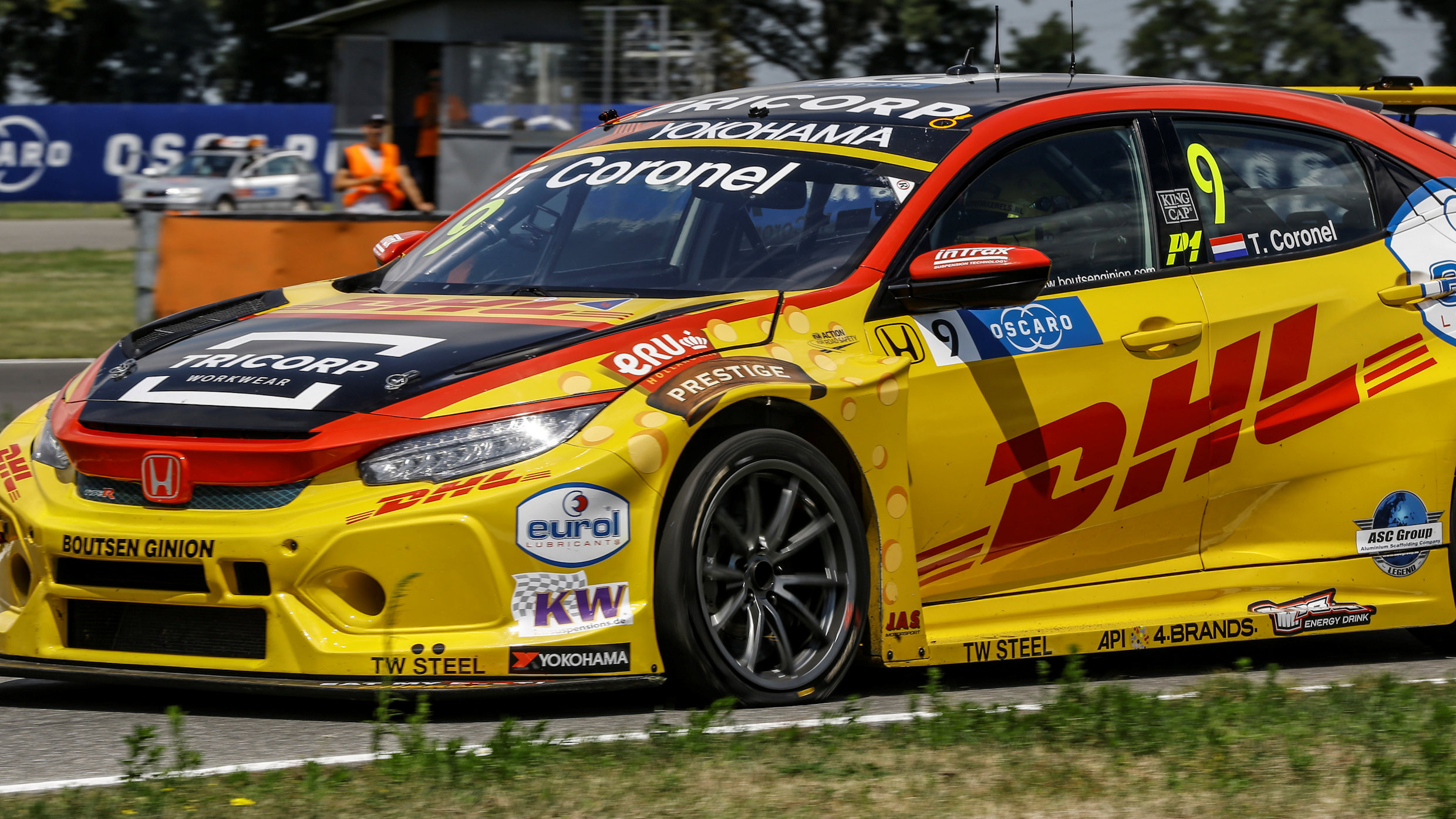 Tom Coronel hopes tyre puncture issues have been resolved – TouringCarTimes