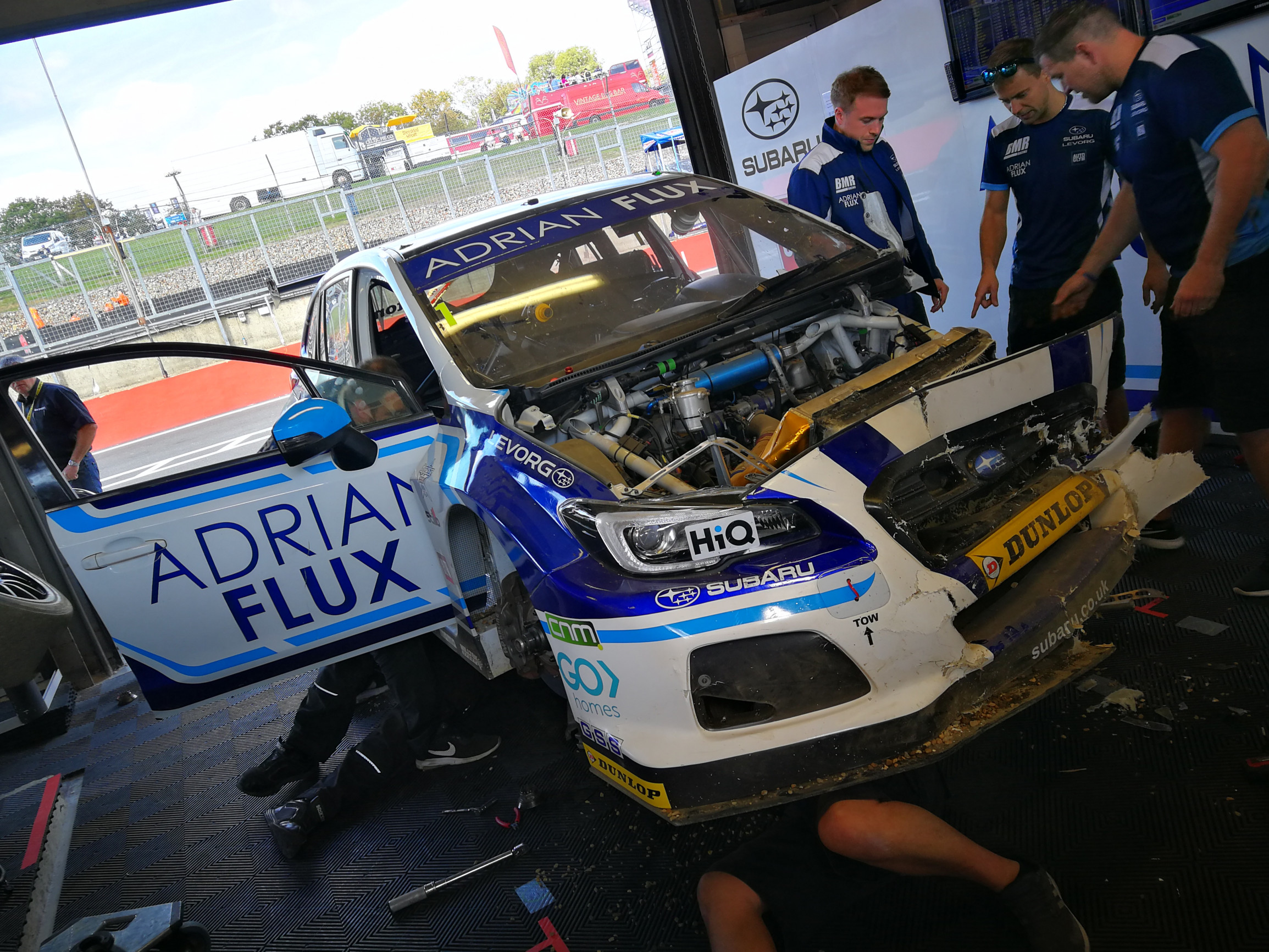 Stuck throttle the cause of Ash Sutton’s practice crash – TouringCarTimes
