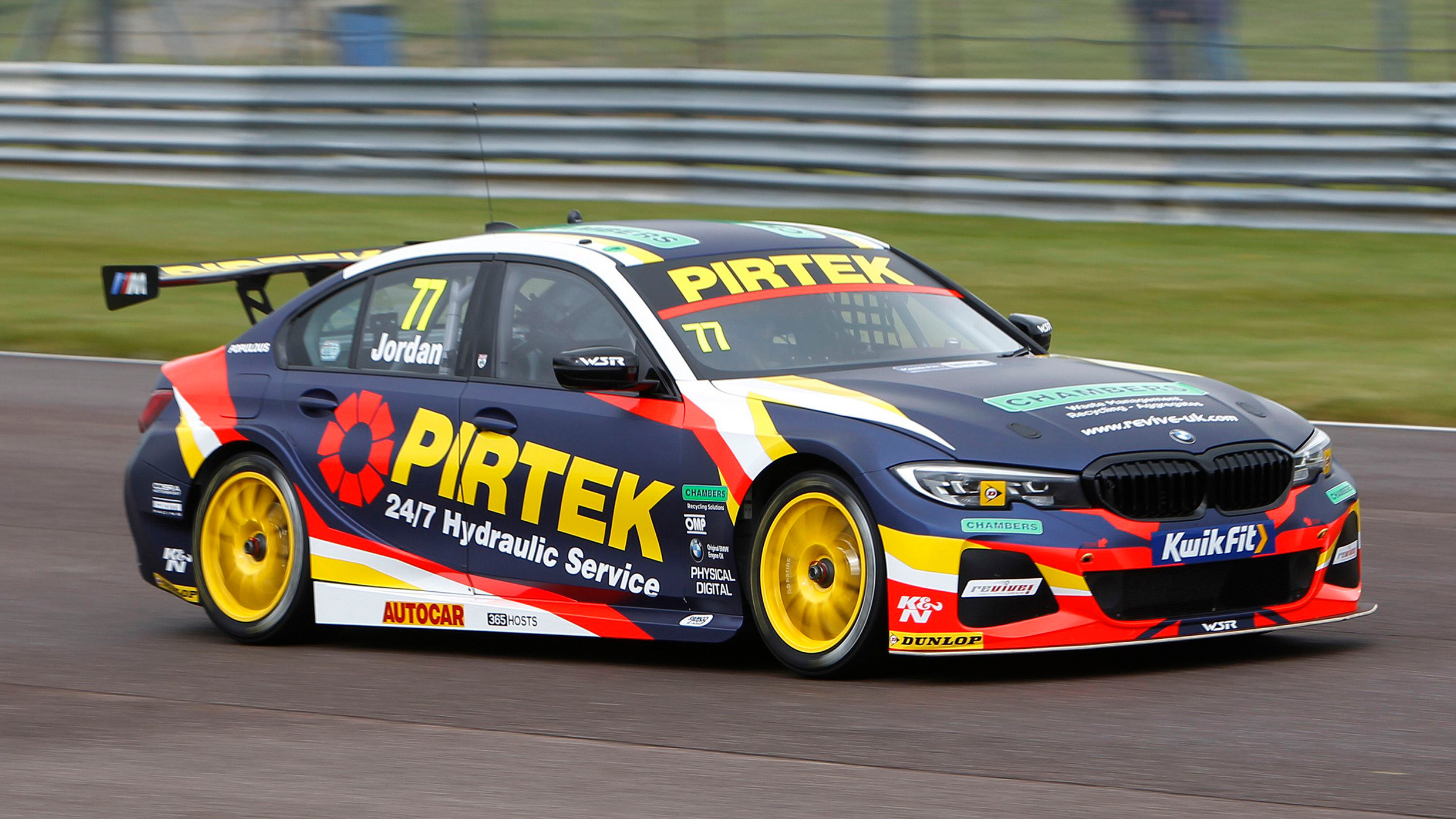 Andrew Jordan takes Race 1 honours at Thruxton – TouringCarTimes