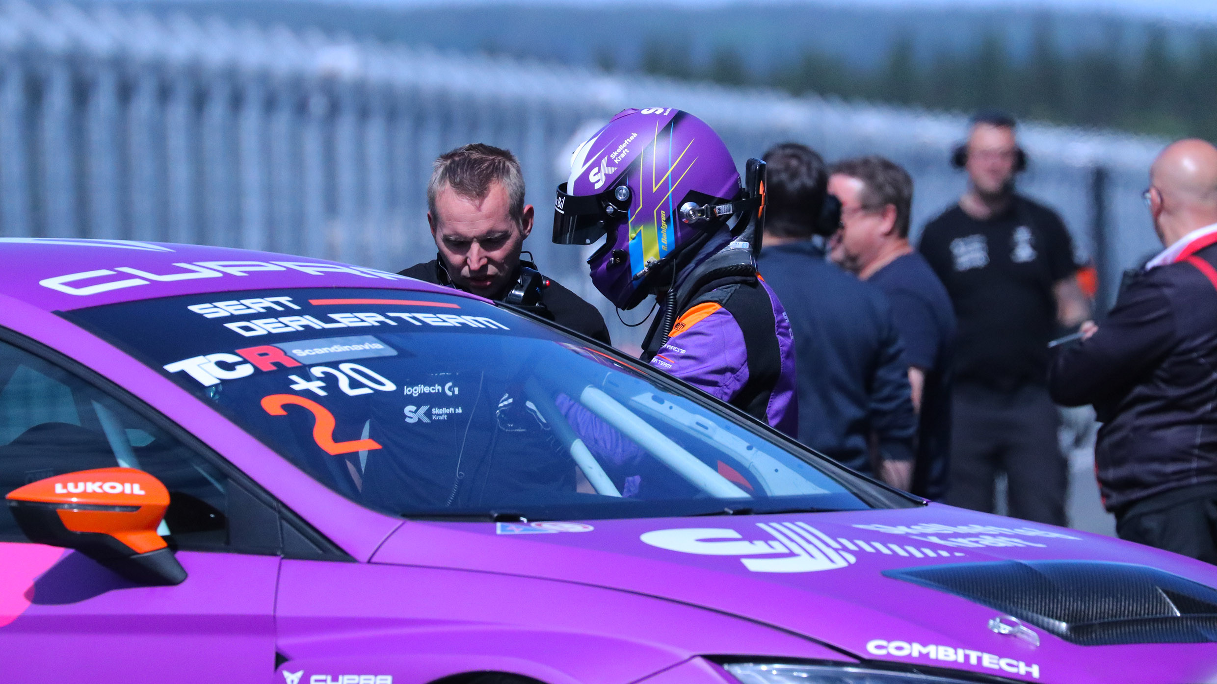 Robert Dahlgren tops final practice, but Wernersson closes ...