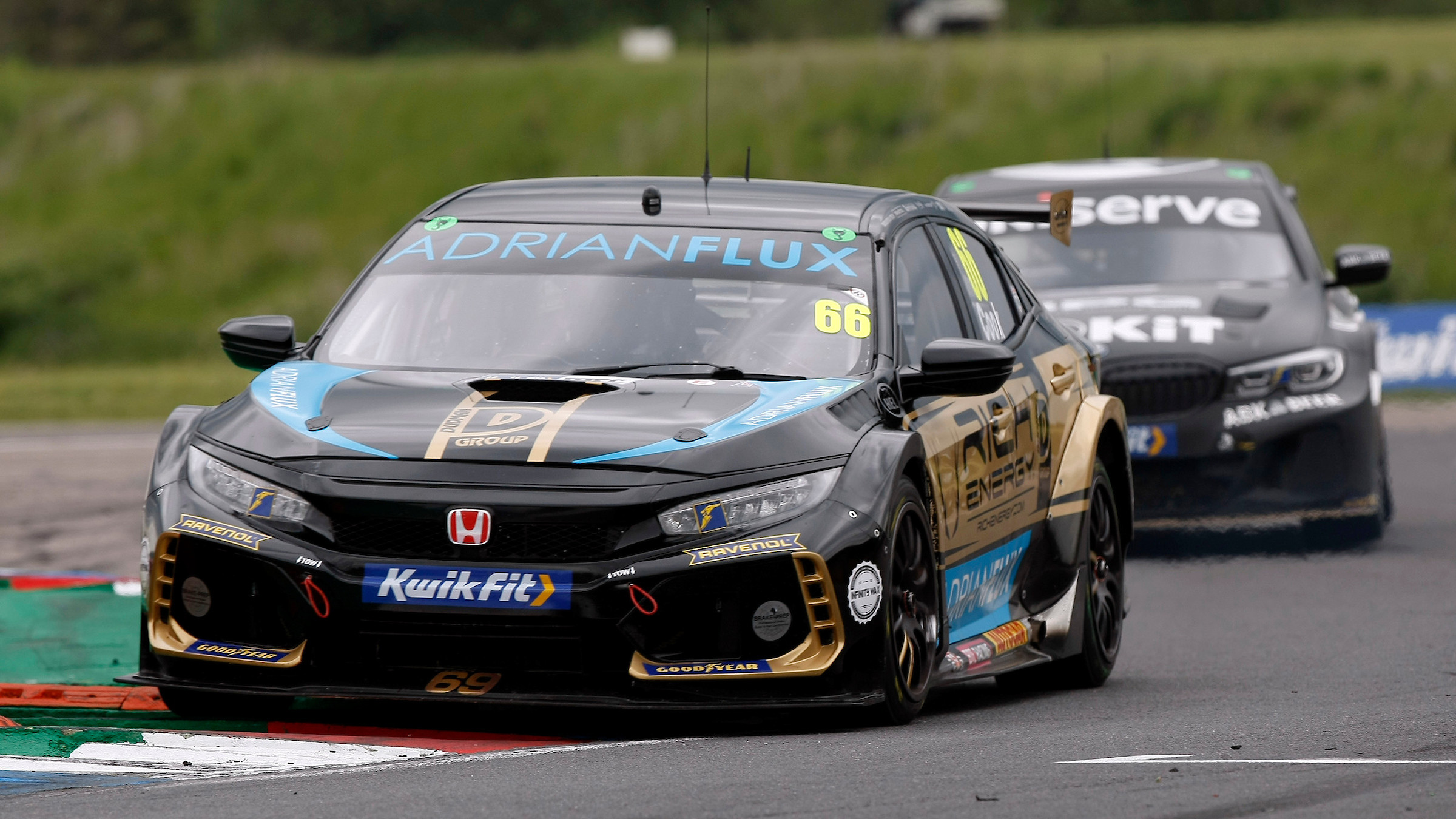 Josh Cook aims to maintain advantage as BTCC battle heads for Oulton ...