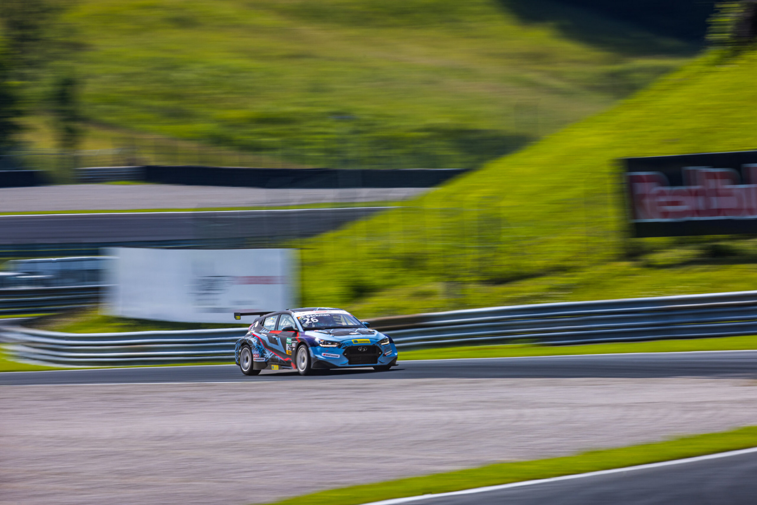 Jessica Bäckman takes Salzburgring pole position – TouringCarTimes