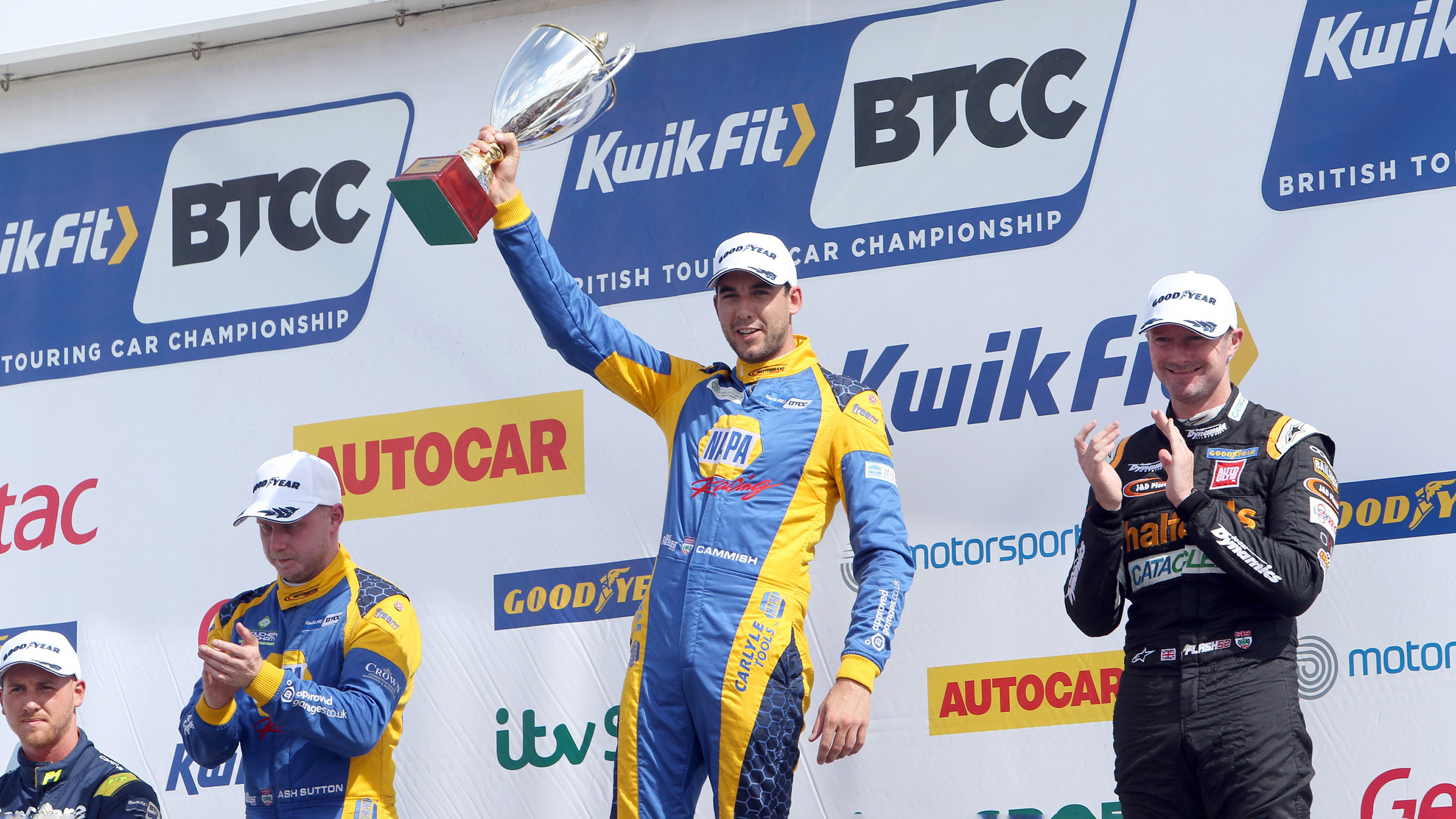 Dan Cammish secures straightforward race one win – TouringCarTimes