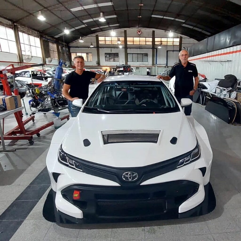Toyota Gazoo Racing Argentina delivers first Corolla TCR to customers ...