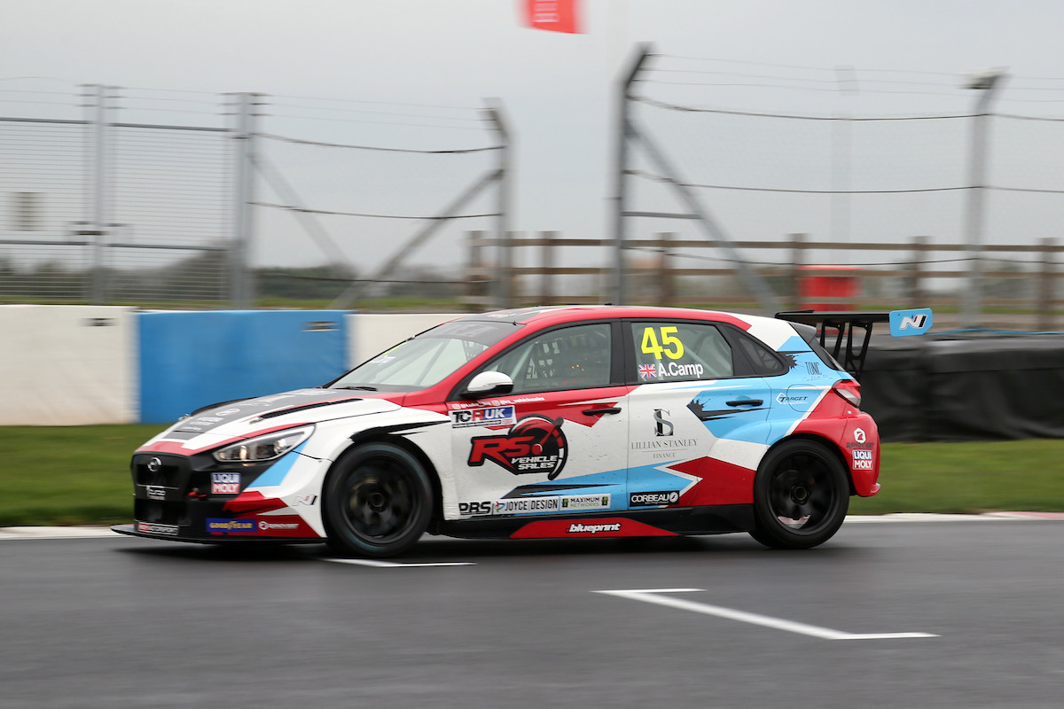 TCR UK season kicks off with Donington launch – TouringCarTimes
