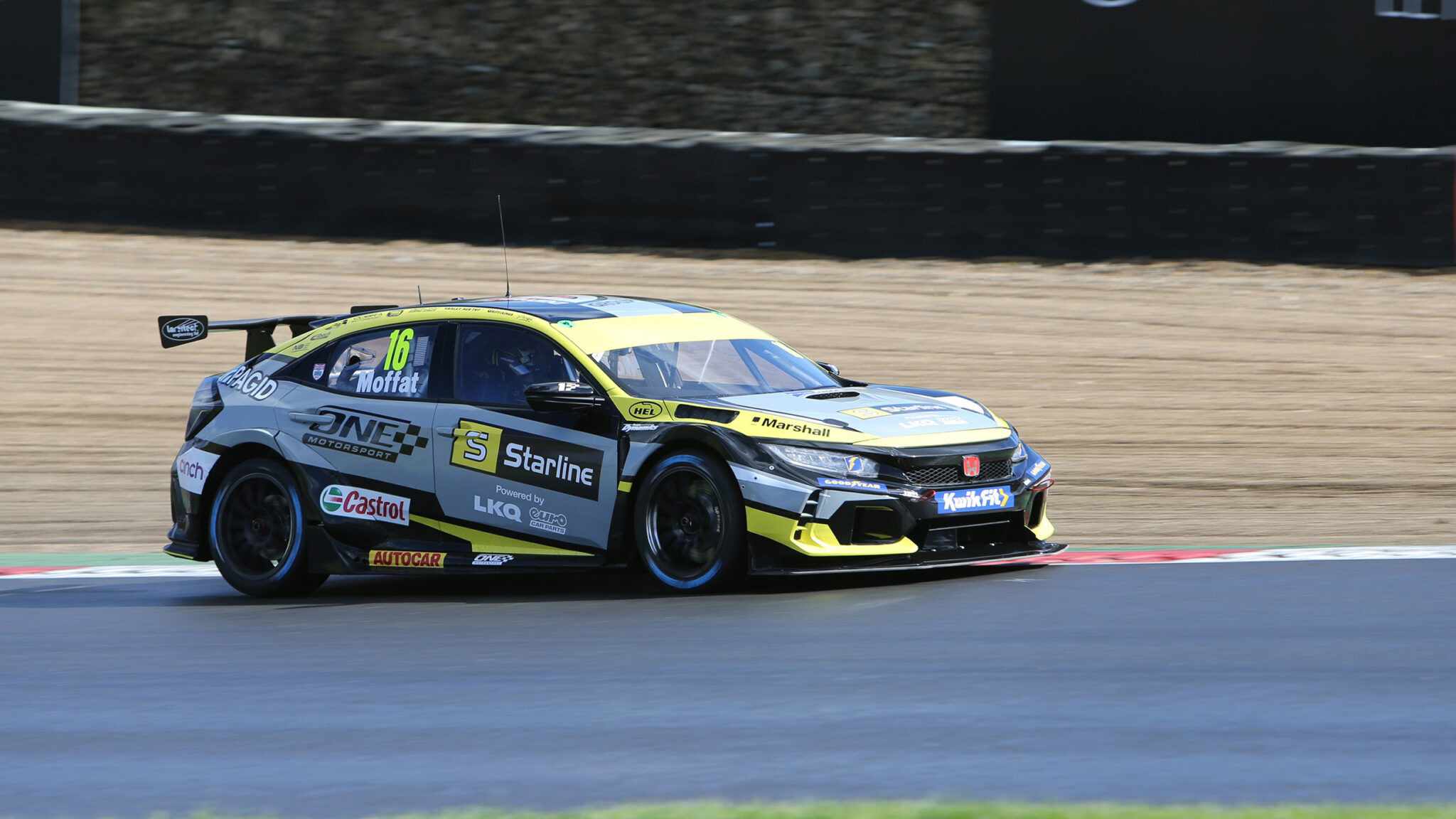 PICS: BTCC teams hit the track at Brands Hatch – TouringCarTimes