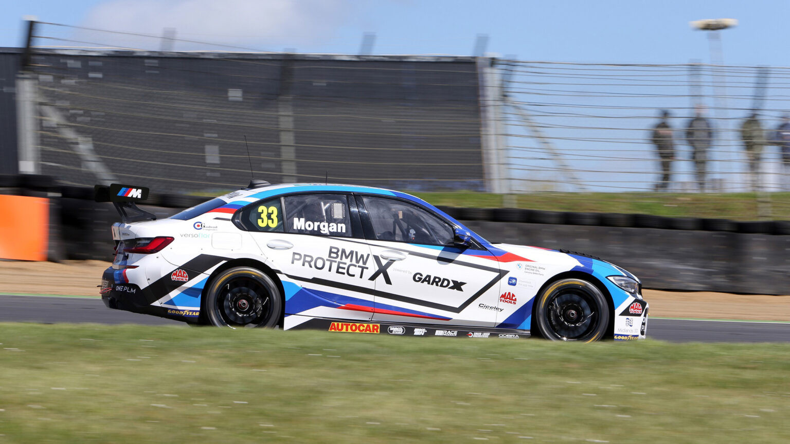 PICS: BTCC teams hit the track at Brands Hatch – TouringCarTimes