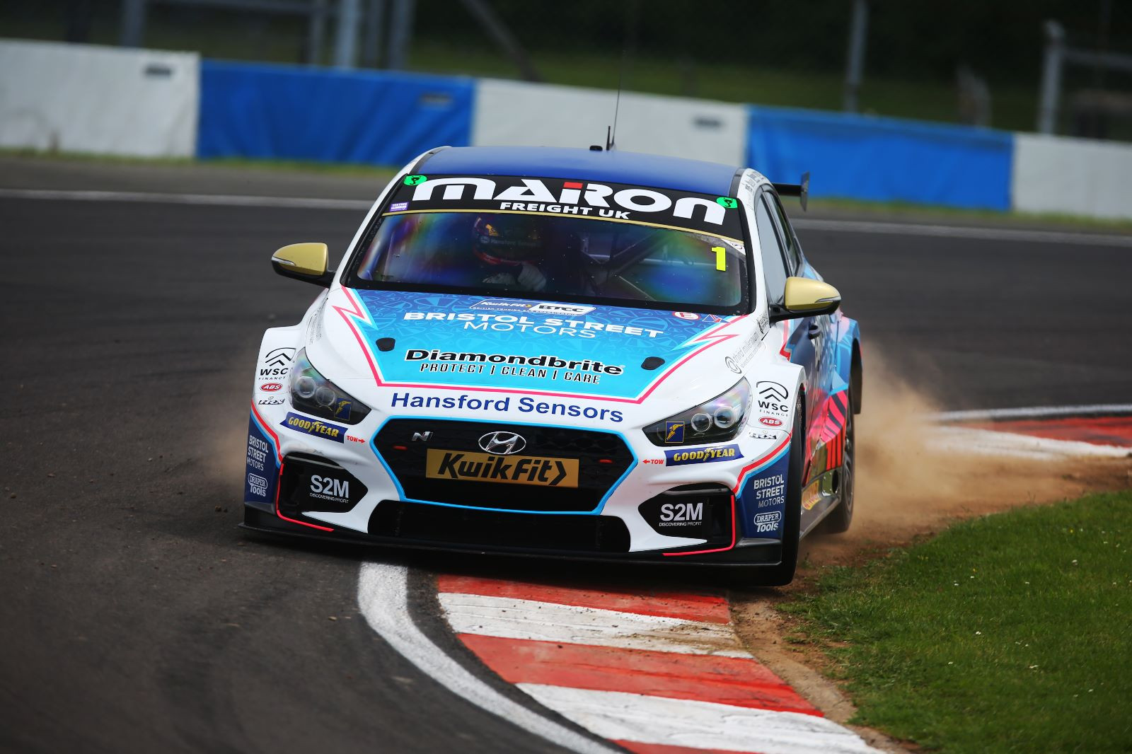 Tom Ingram tops the times as BTCC returns to Donington GP – TouringCarTimes
