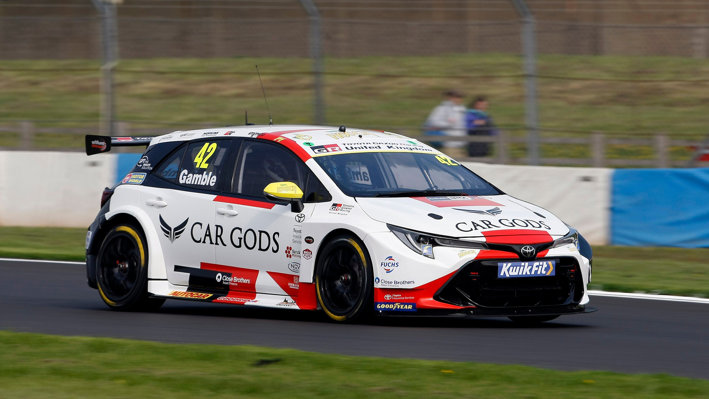 George Gamble heads dry-wet second practice – TouringCarTimes