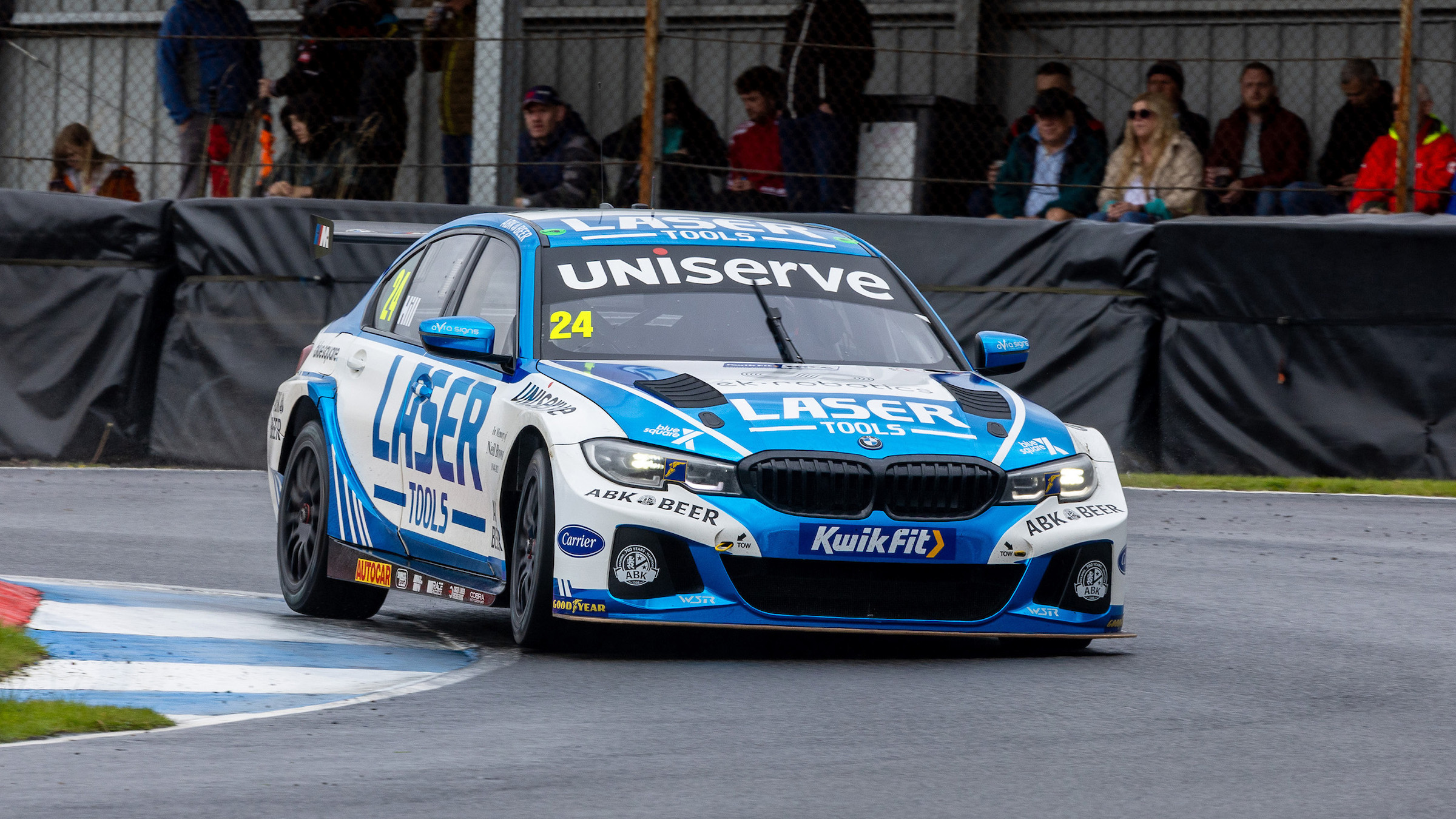 Jake Hill doubles up with race two win – TouringCarTimes