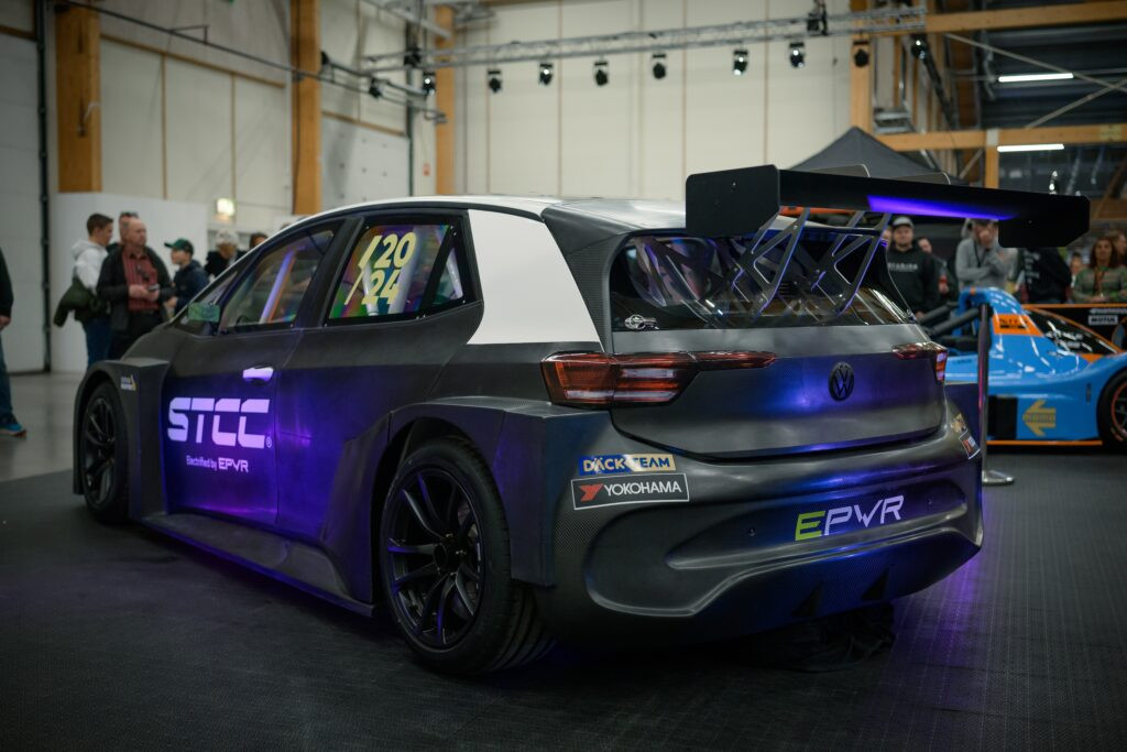 STCC unveils new Volkswagen ID.3 for 2024 season – TouringCarTimes